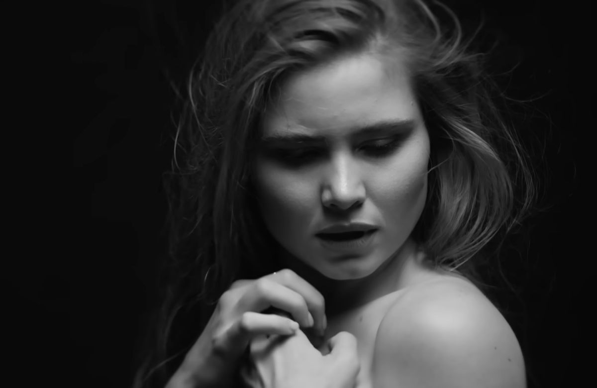 Claire Delic rinde homenaje a los grandes autores Latinoamericanos con ...